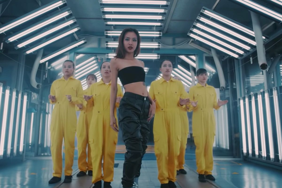 [Video] In 'Công,' Suboi Delivers Full-Throated Anthem for Young ...