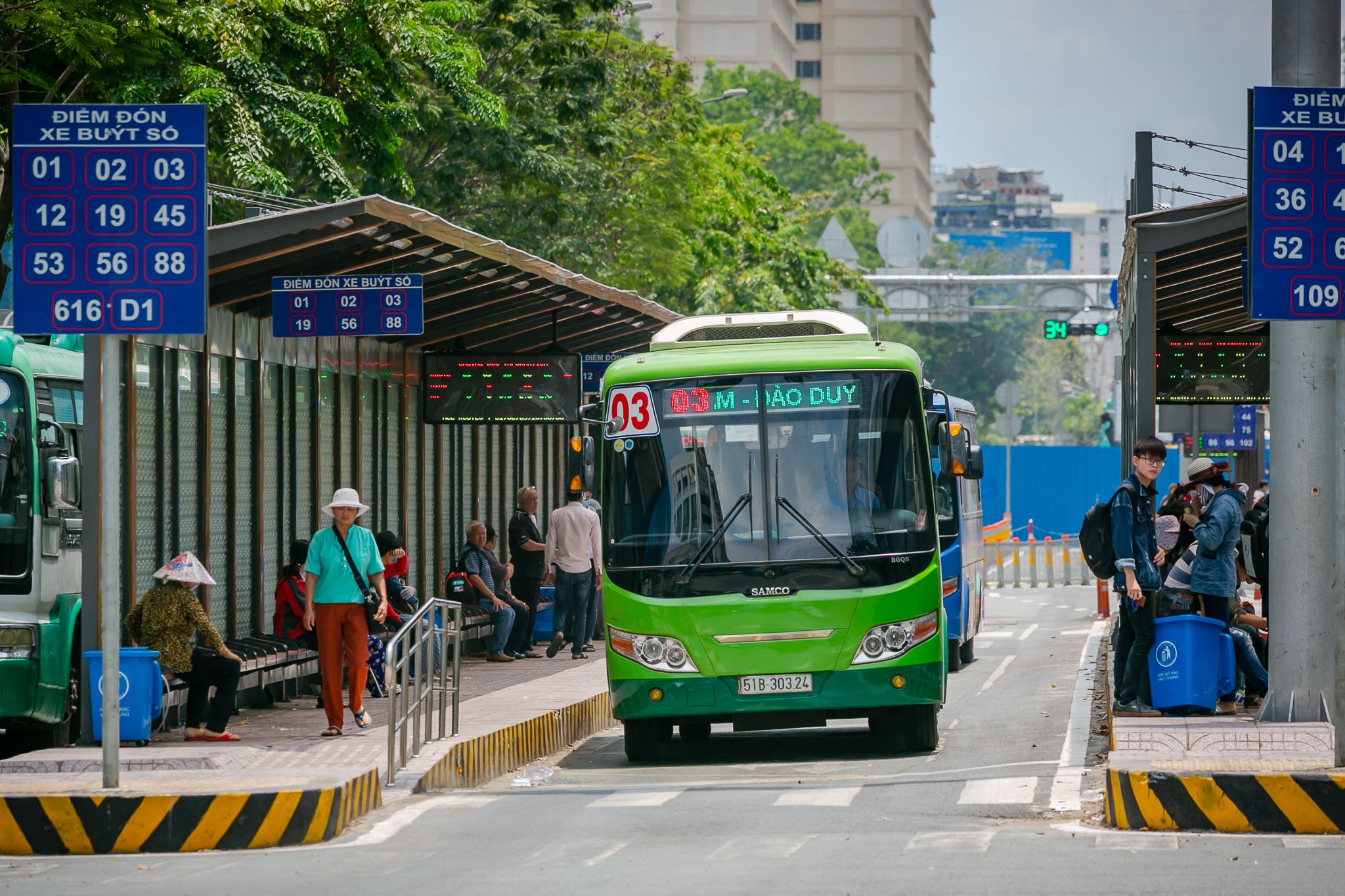 Saigon Aims to Have 75% of New Buses Run on Natural Gas by 2020 - Saigoneer