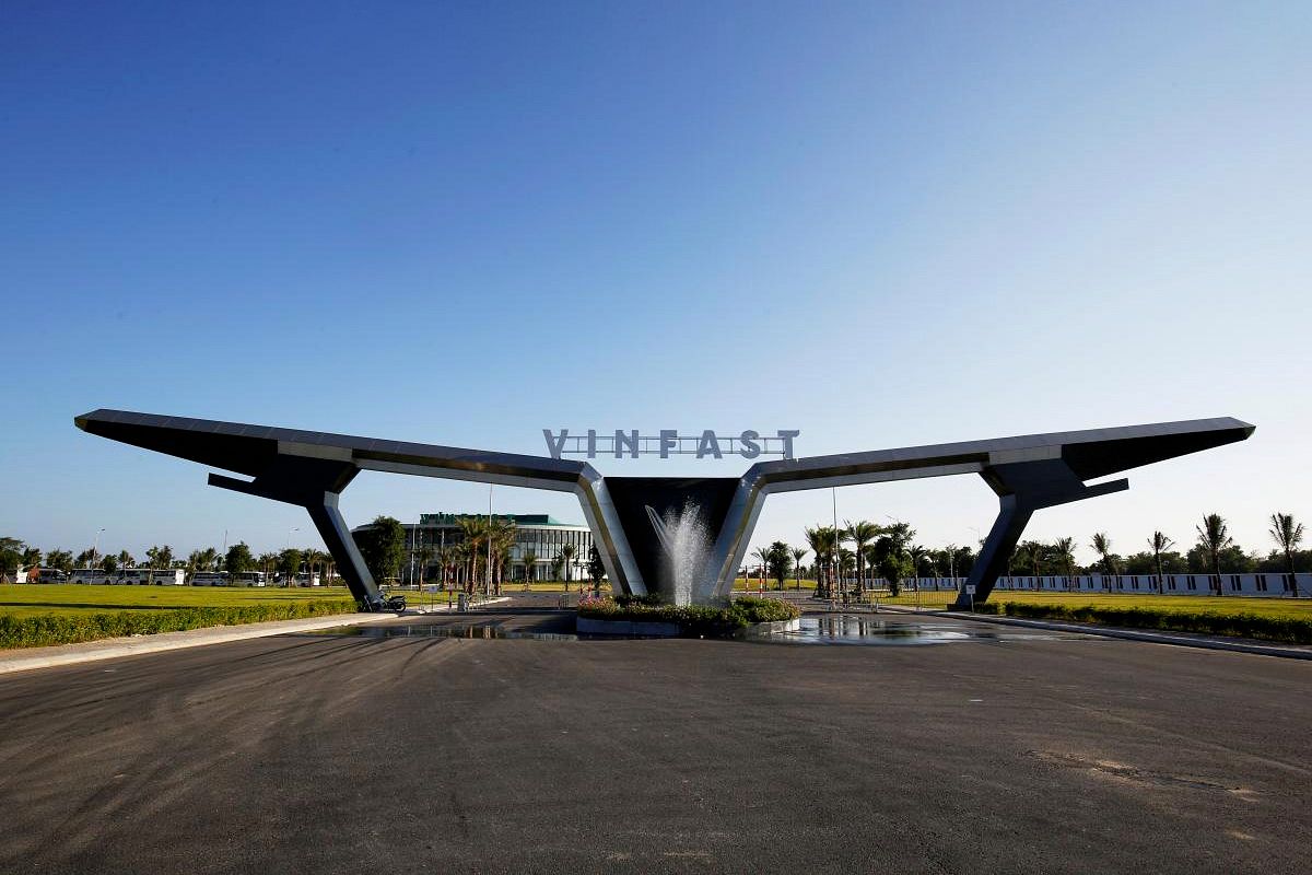 Vingroup Announces Electric Bus Service 'VinBus' With 2020 Launch Date ...