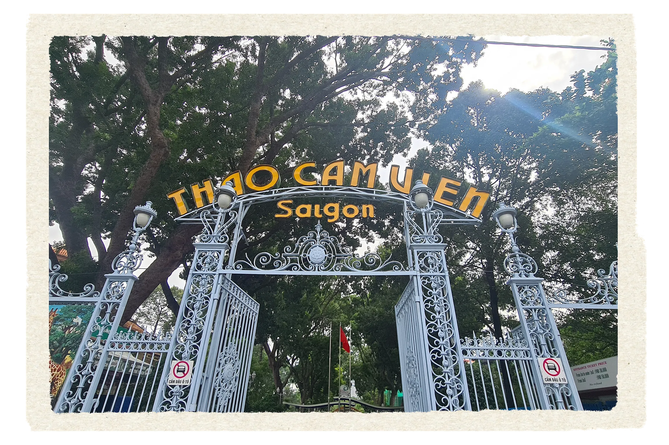 On Loving the Saigon Zoo Despite Its Flaws - Saigoneer