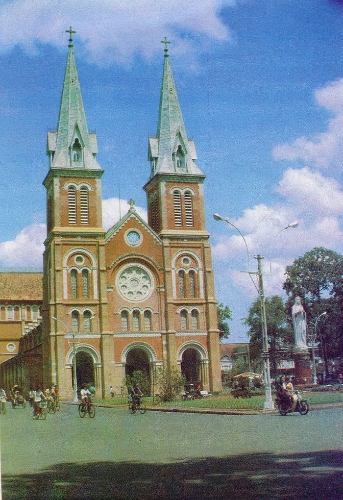 [Photos] 12 Snapshots of Downtown Saigon From Over 30 Years Ago - Saigoneer