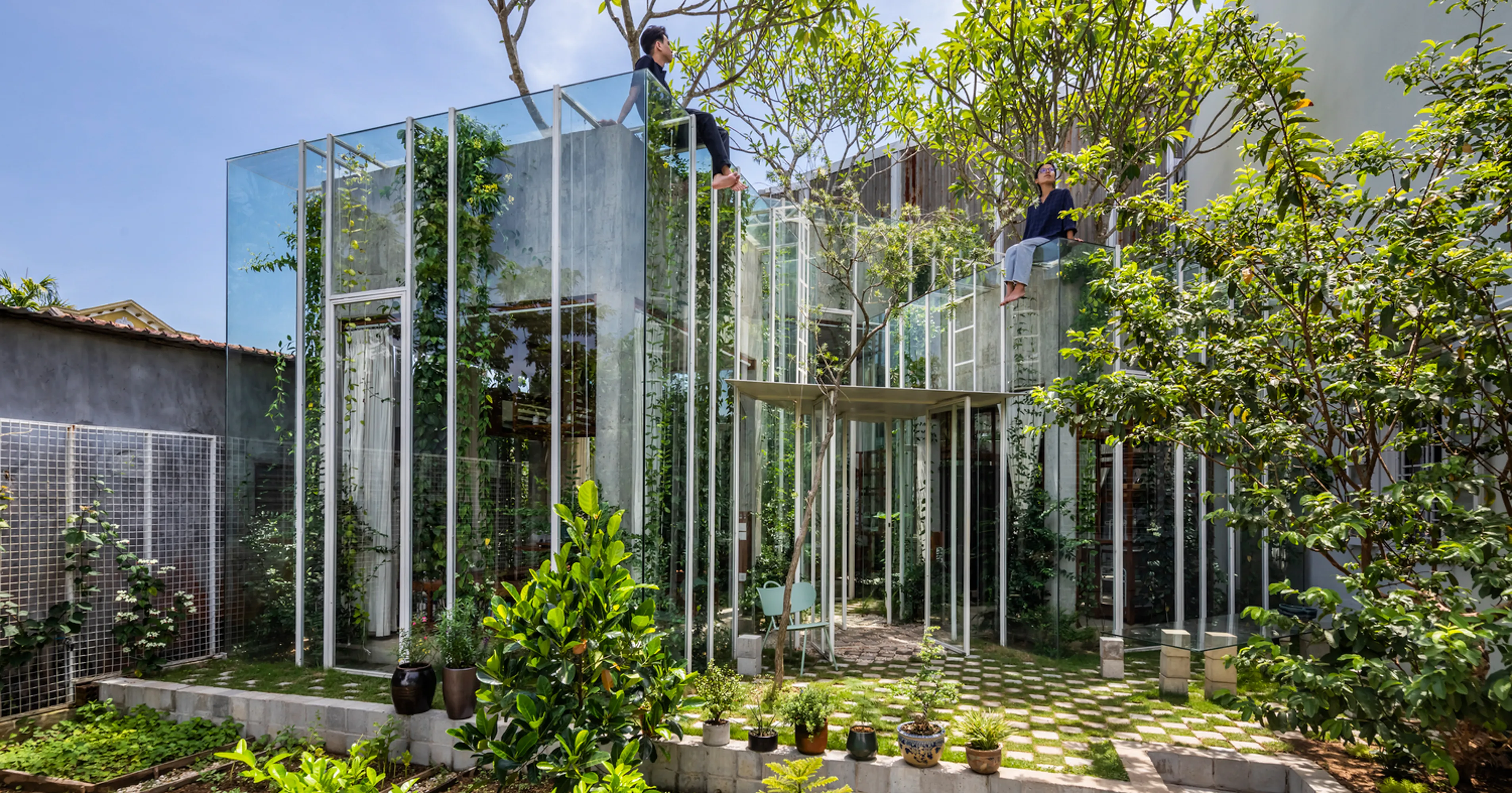 In Huế, a Glass Cottage to Spend the Rest of Your Life With Your ...