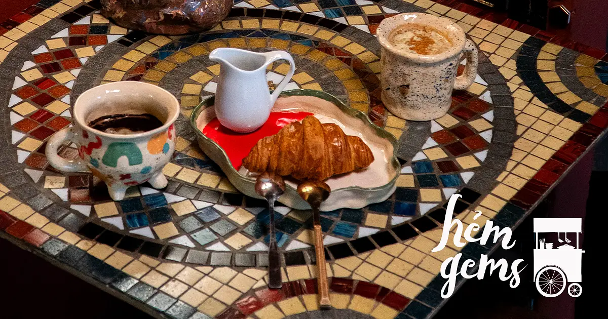 Hẻm Gems: Amid Saigon's Heat, a Wintry Ambiance in Xocoati's Cozy Cocoa ...