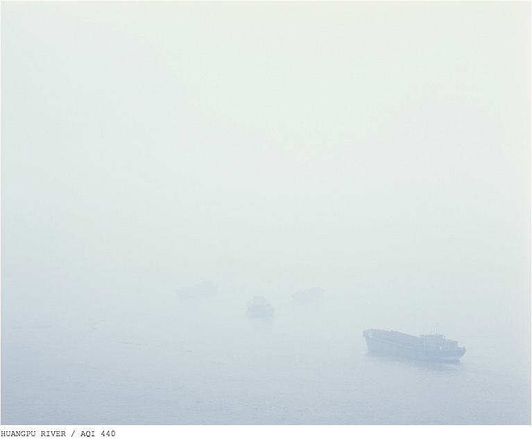 [Photos] Photographer Captures China’s Deadly Air Pollution - Saigoneer