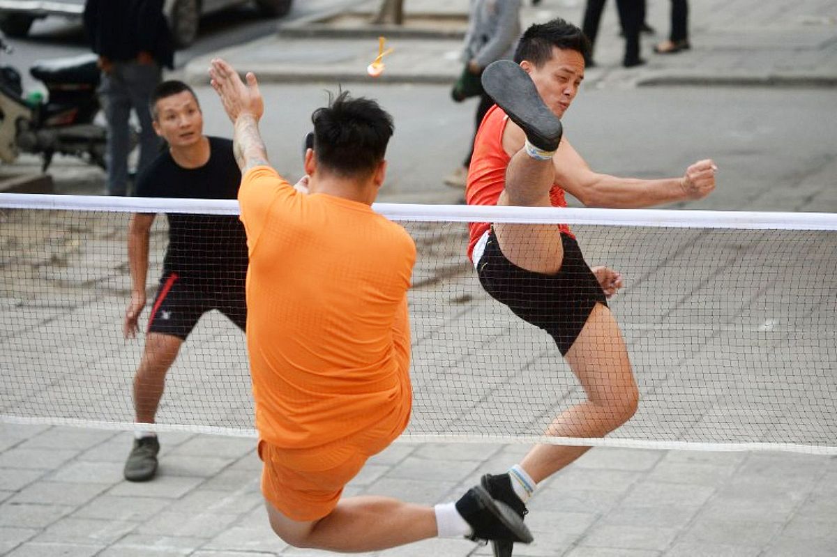 [Video] Kicking and Screaming: Vietnam's Centuries-Old Love of Đá Cầu ...