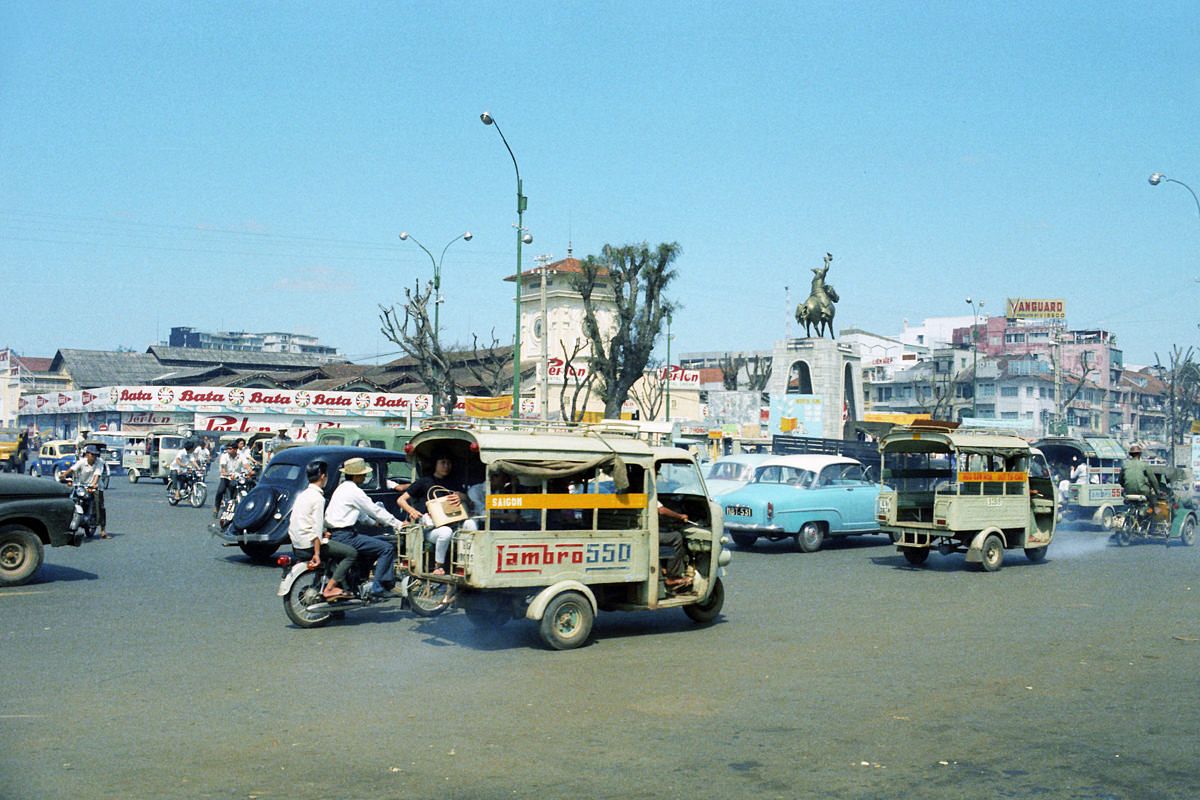 [Photos] 21 Snapshots of Downtown Saigon in 1967 - Saigoneer