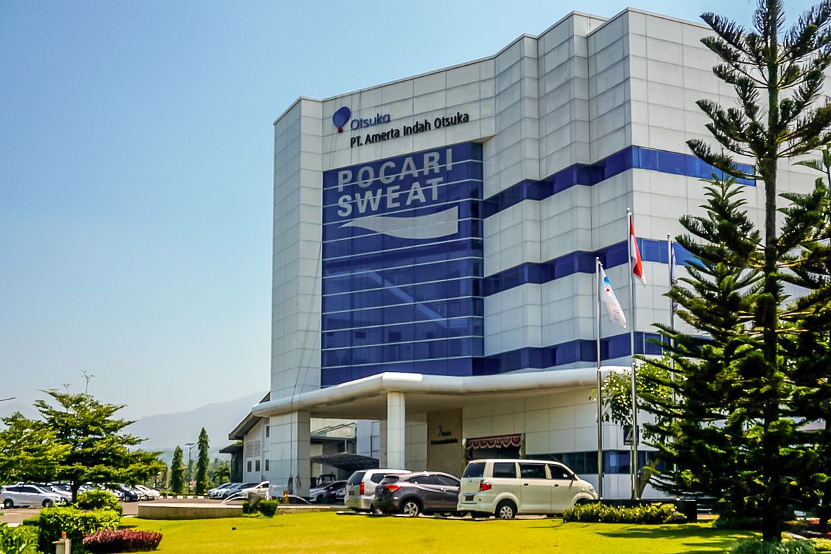 A Visit to a Spotless Pocari Sweat Factory - Saigoneer