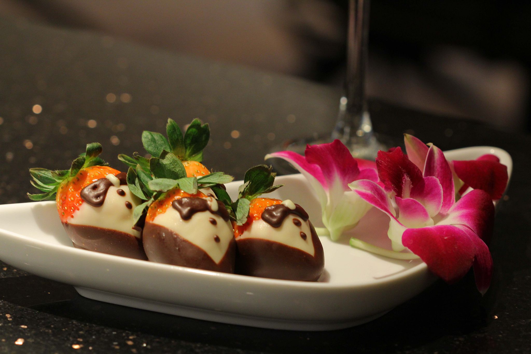 A Valentine taste at The Lounge @ Sheraton Saigon Hotel - Saigoneer