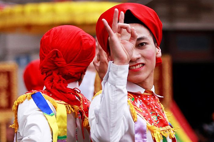 The Only Cross-Dressing Dance In Vietnam - Saigoneer