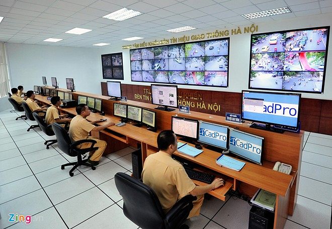 Hanoi Launches High Tech Traffic Control Center - Saigoneer