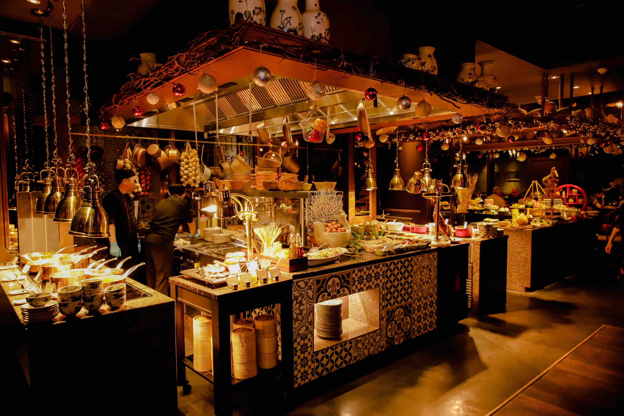 East Meets West Buffet Dinner @ Saigon Kitchen Restaurant - Saigoneer