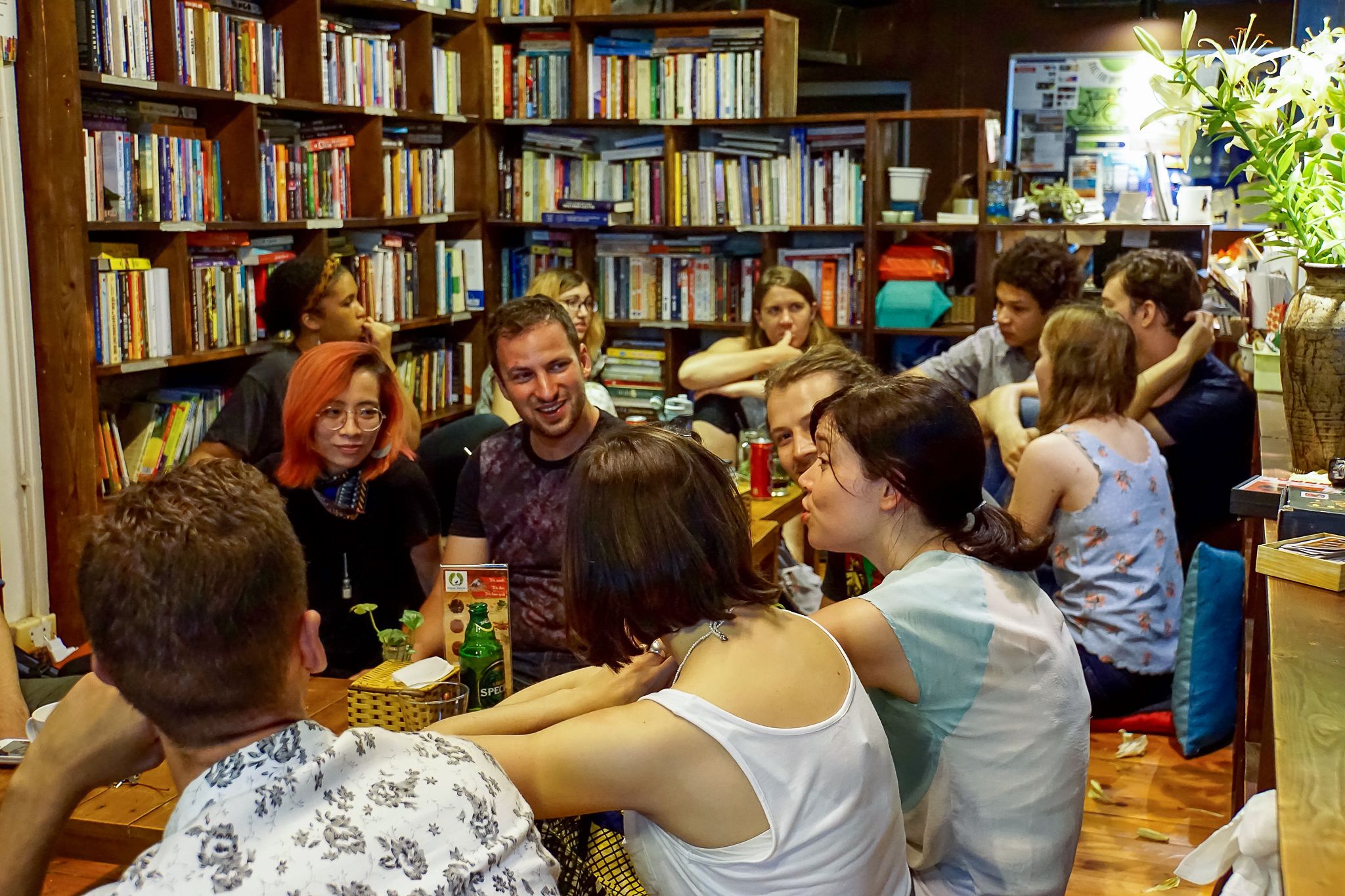 Intellectual Debate Bridges Communities at Hanoi Philosophy Forum ...