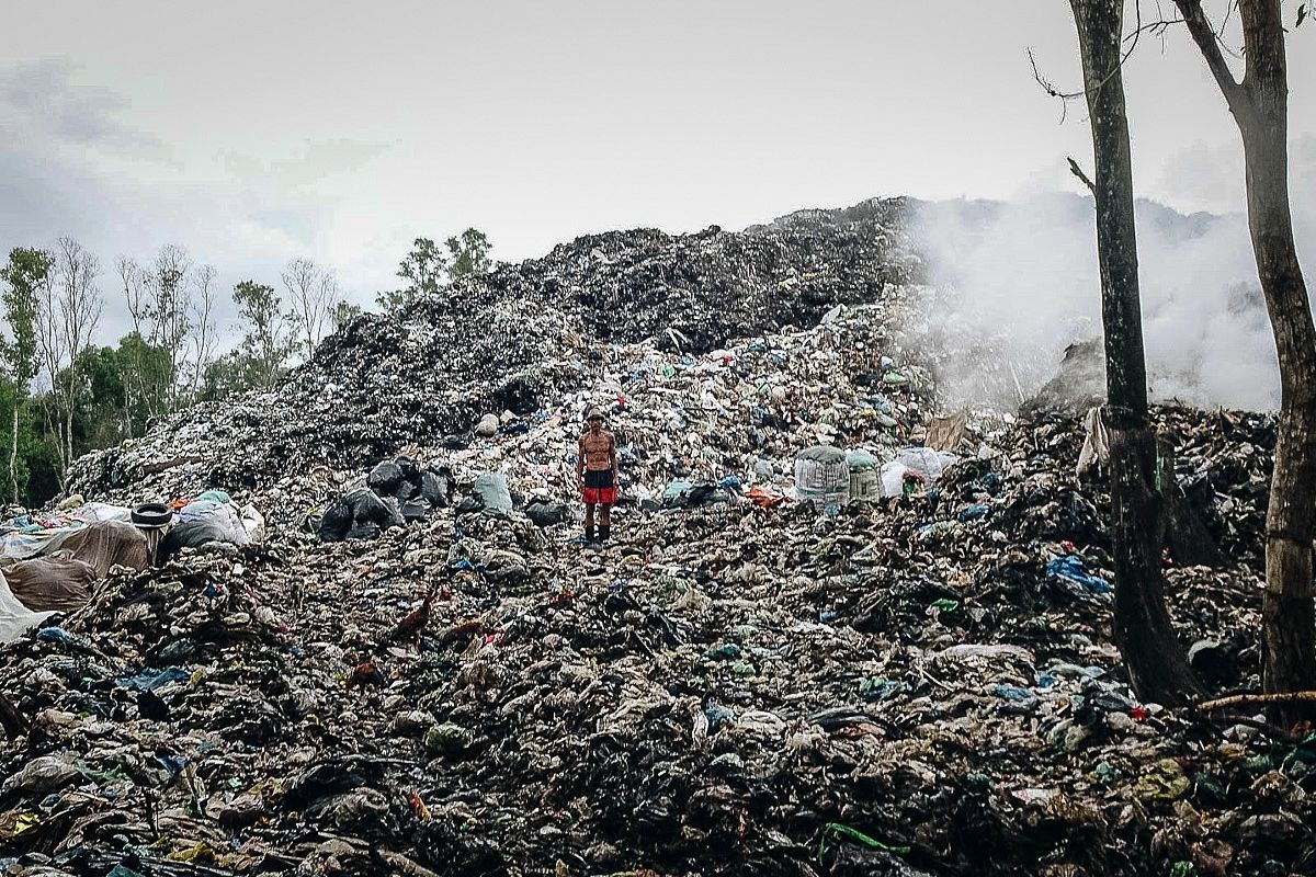 The Growing Trash Mountains Threatening Phu Quoc's Way of Life - Saigoneer